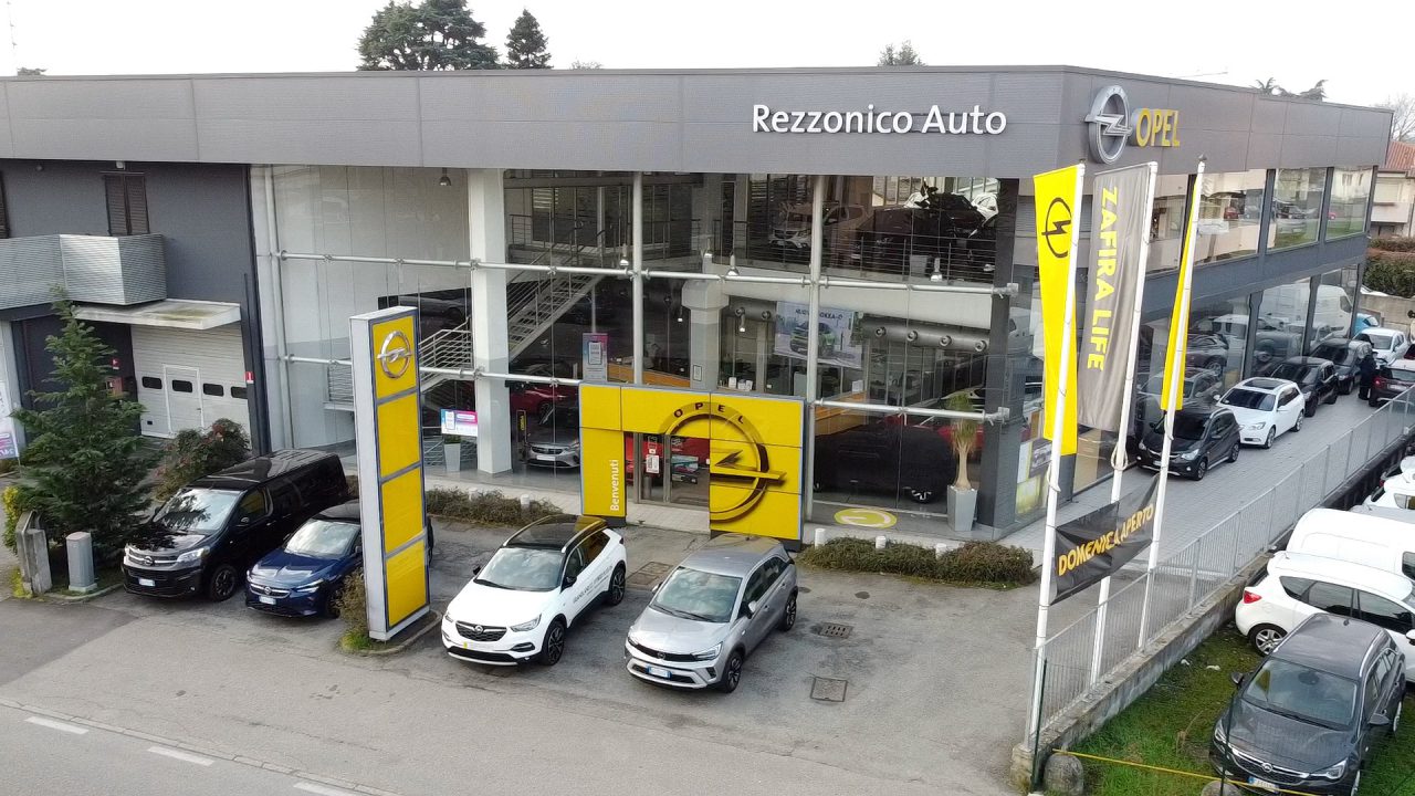 Rezzonico Auto | Varese e Gazzada S. - Road Experience